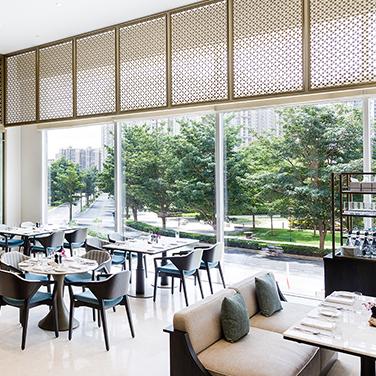 Quattro - Best 5 Star Restaurant in Bangalore | The Leela Bhartiya City