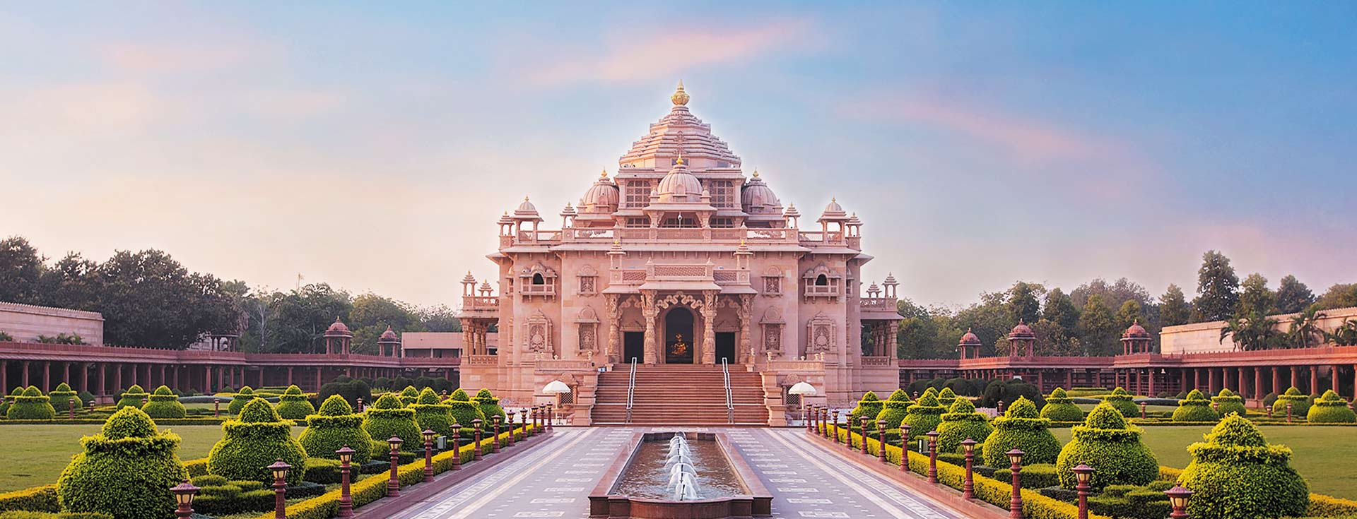 Explore Akshardham Temple | The Leela Gandhinagar